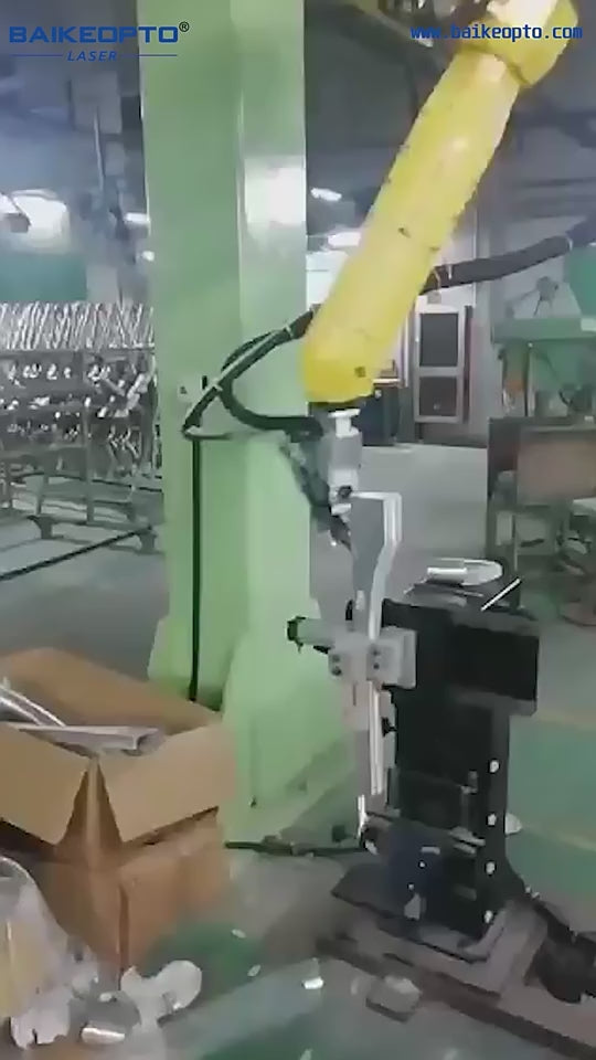 1500W Chinese 6 Axis 3D Robot Laser Cutter 3D Robot Laser Cutting Mach ...